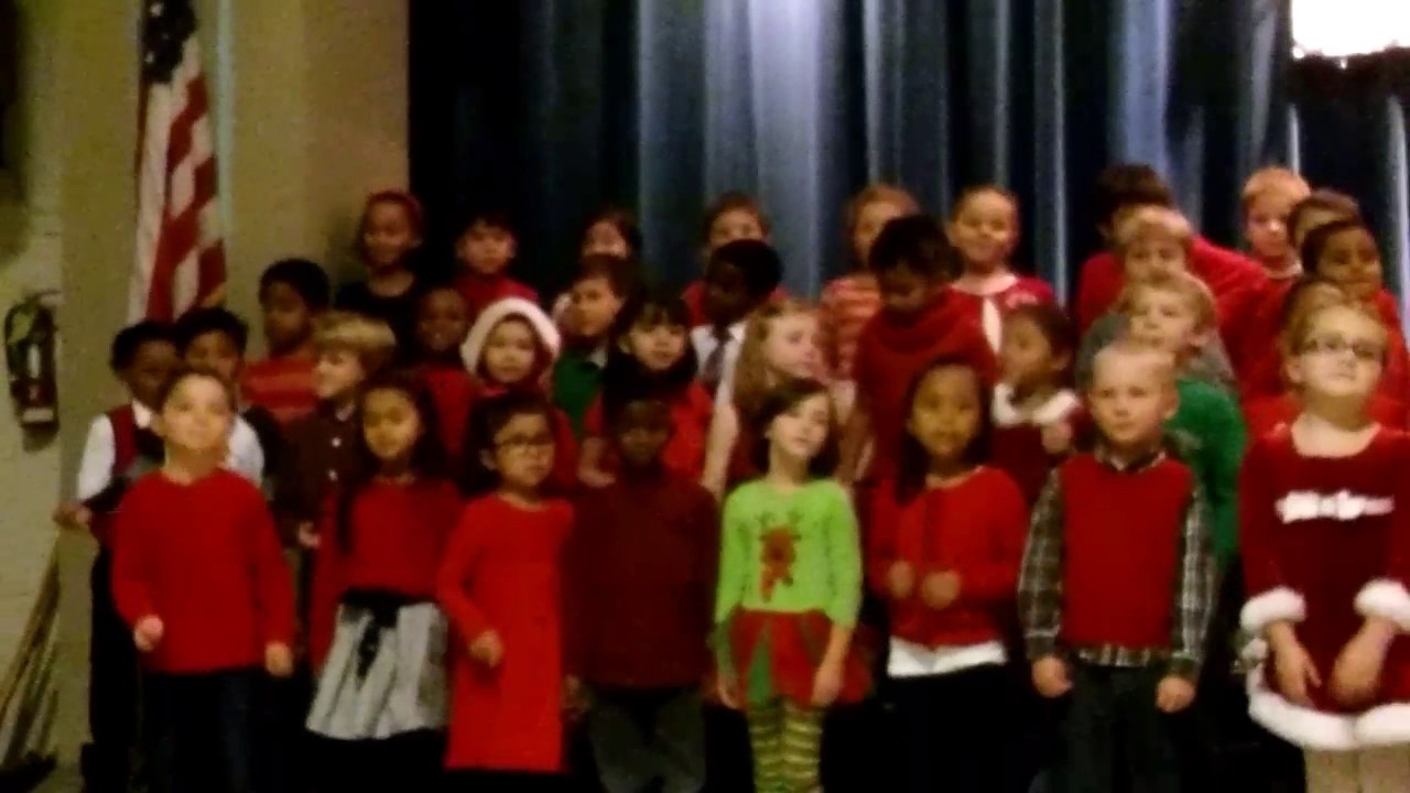 Milton the dancing Xmas mouse 120616 - YouTube