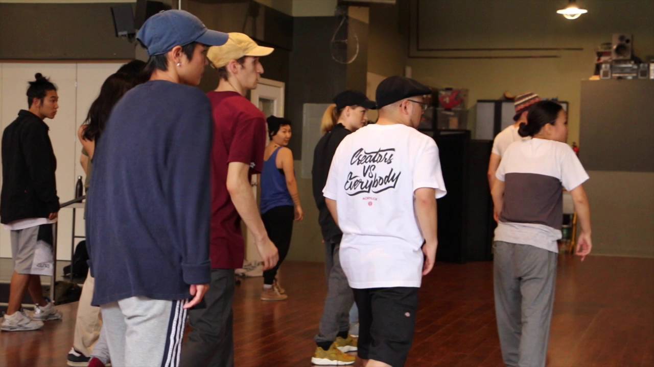 Dassy Popping Workshop at Massive Monkees Studio in Seattle WA - YouTube