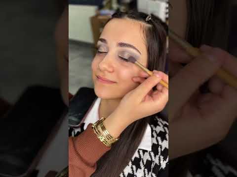 Gece makyajı nasıl yapılır?