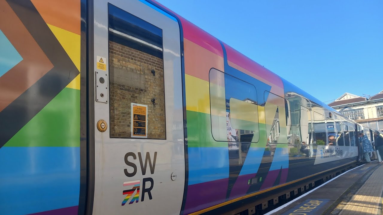 SWR Class 444 PRIDE departing Clapham Junction | 28/4/2024 - YouTube