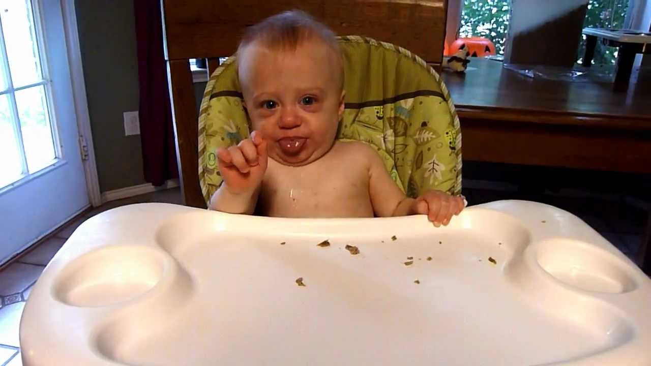 Owen Blowing Raspberries - YouTube