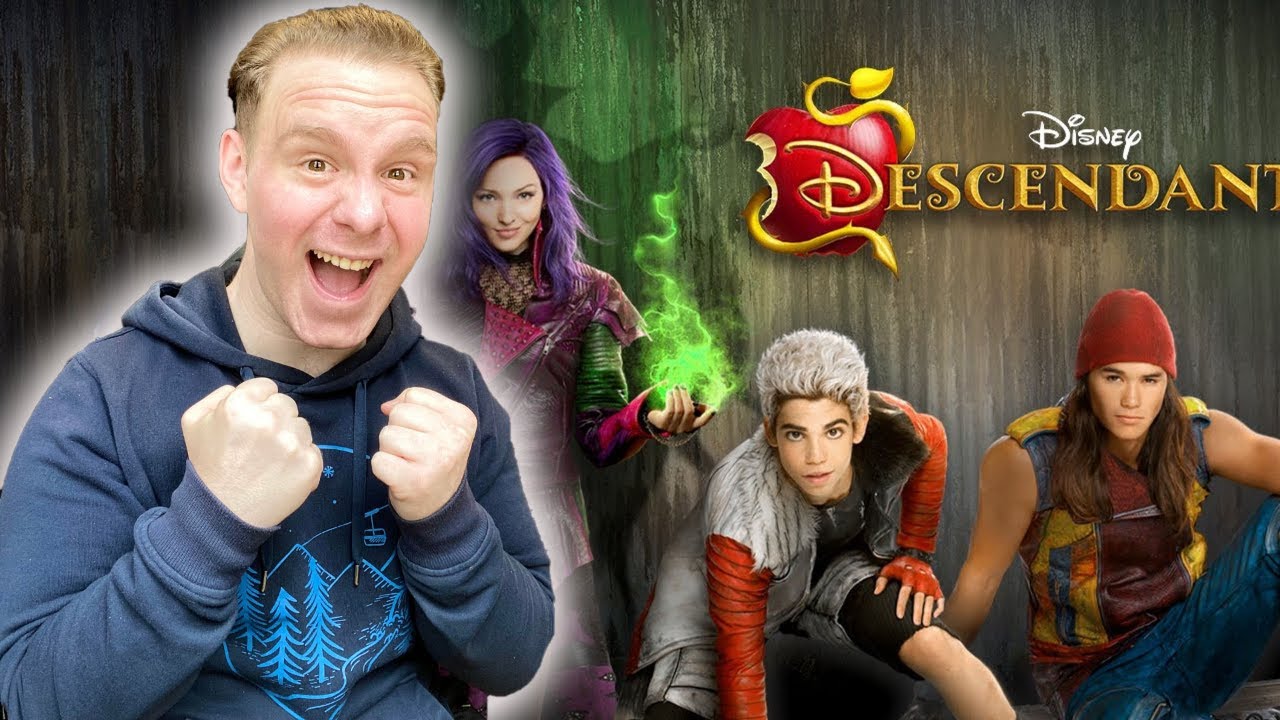 Wish I was cast in this!! | Descendants Reaction | Maleficent has an ...