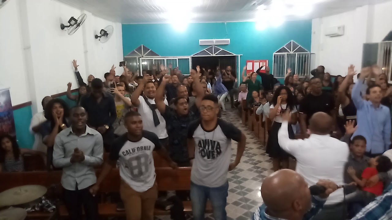 Mini vigilia AD Edificando os Muros - YouTube