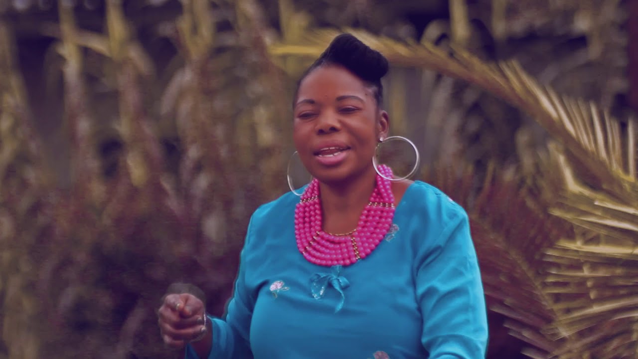 ANNIE TEMBO - MOMENT LIKE THIS (Official Video) - YouTube