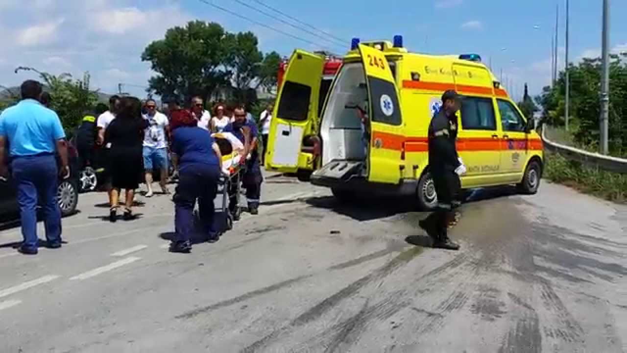ΣΟΒΑΡΟ ΤΡΟΧΑΙΟ ΣΤΗΝ ΕΠΙΣΚΟΠΗ ΝΑΟΥΣΑΣ 2014 - YouTube