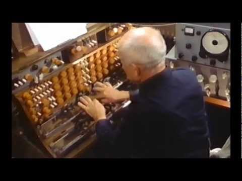 Oskar Sala - Improvisation Mixtur-Trautonium (1) - 1987 - YouTube