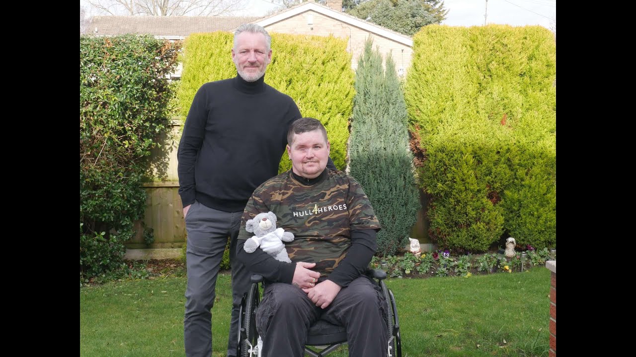 "I was a homeless ex-soldier - now I run a charity that helps saves the ...