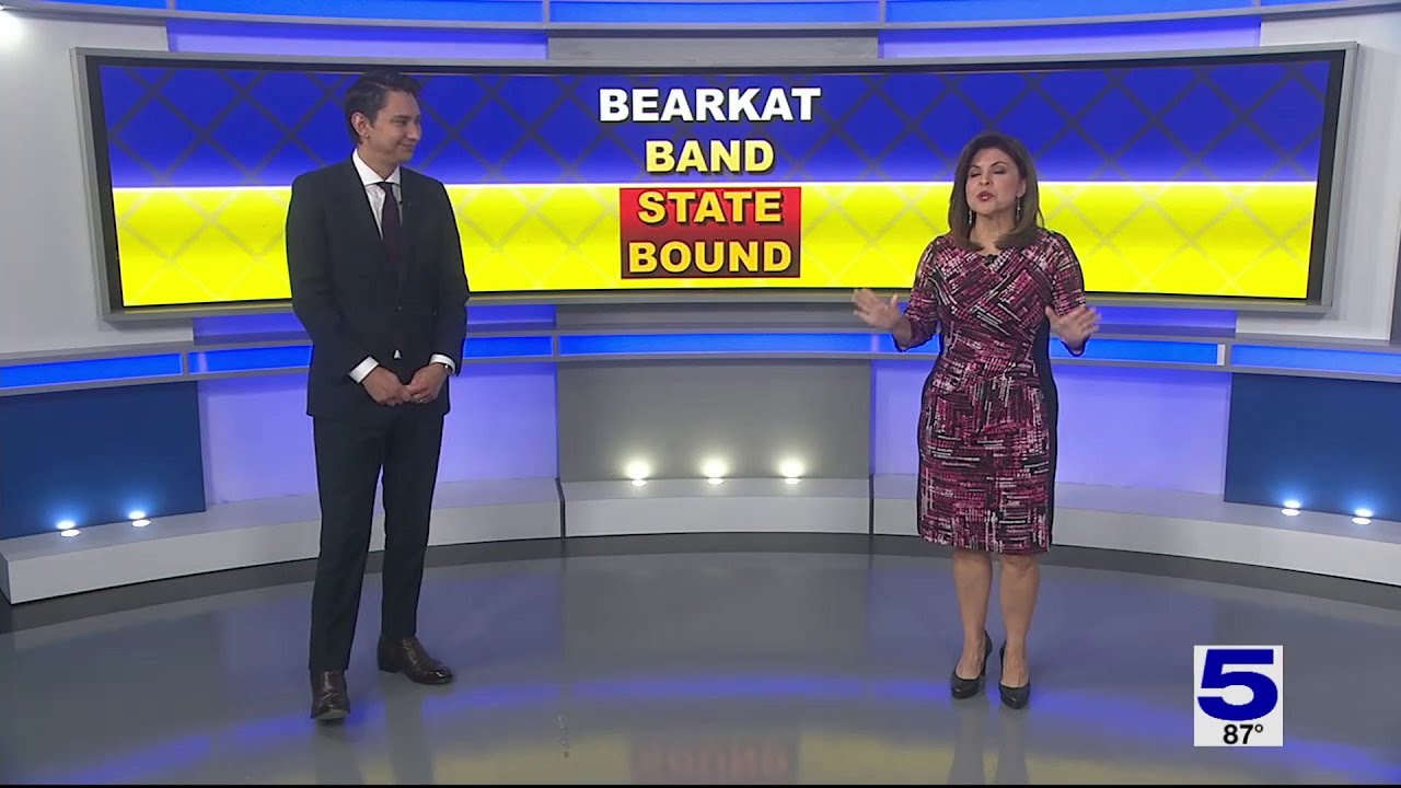 Raymondville HS marching band headed to state championship - YouTube