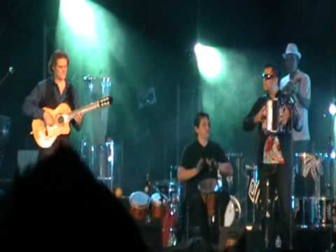 Jesse Cook & the Rumba Foundation @ Montreal Jazz Festival 2009 - YouTube
