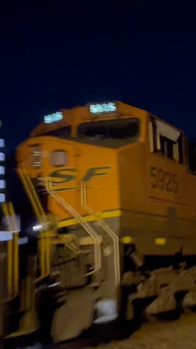 NS 4259 AC44C6M leads NS 10K through Piscataway with A BNSF ES44AC trailing! (Friendly) - YouTube