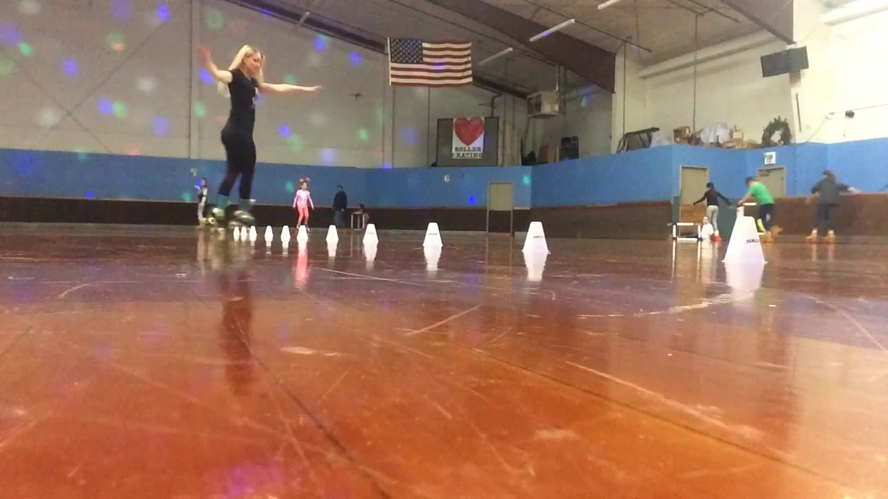 Warm up on toes: improve your balance and skate slalom - YouTube