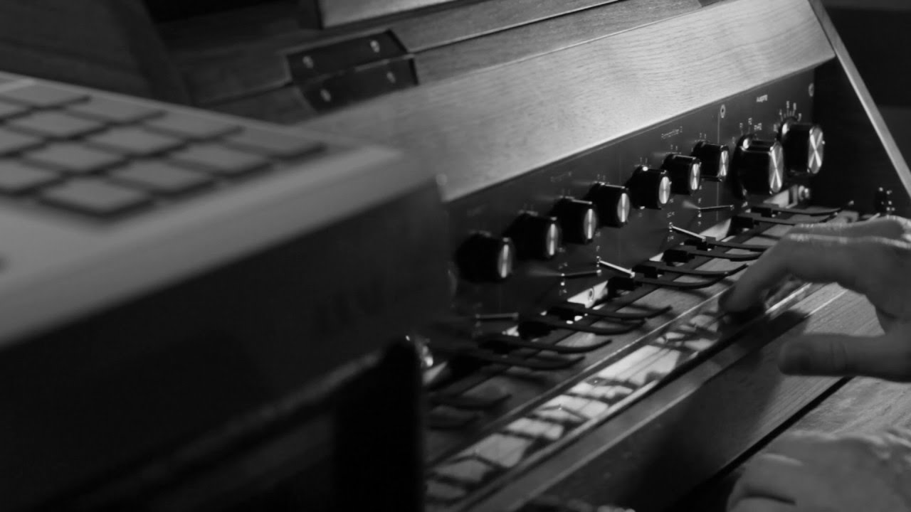 ludoWic - Trautonium (Lucid Dream variation) - YouTube