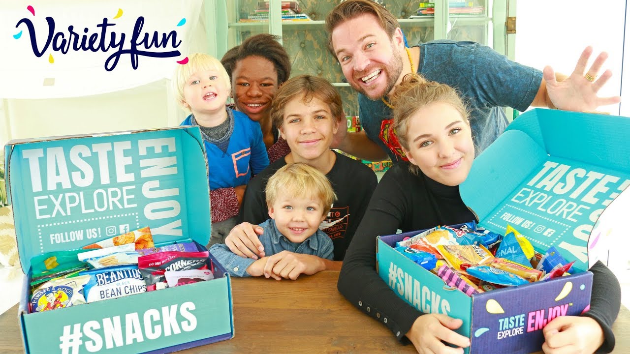 VARIETY FUN | Snack Box Subscription - Family Unboxing - YouTube