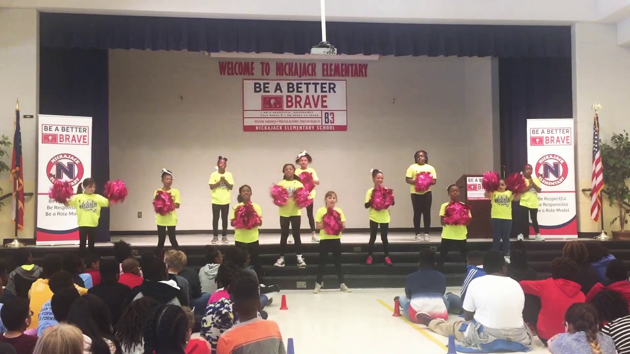 B3 Cheerleaders performance at Nickajack Elementary - YouTube