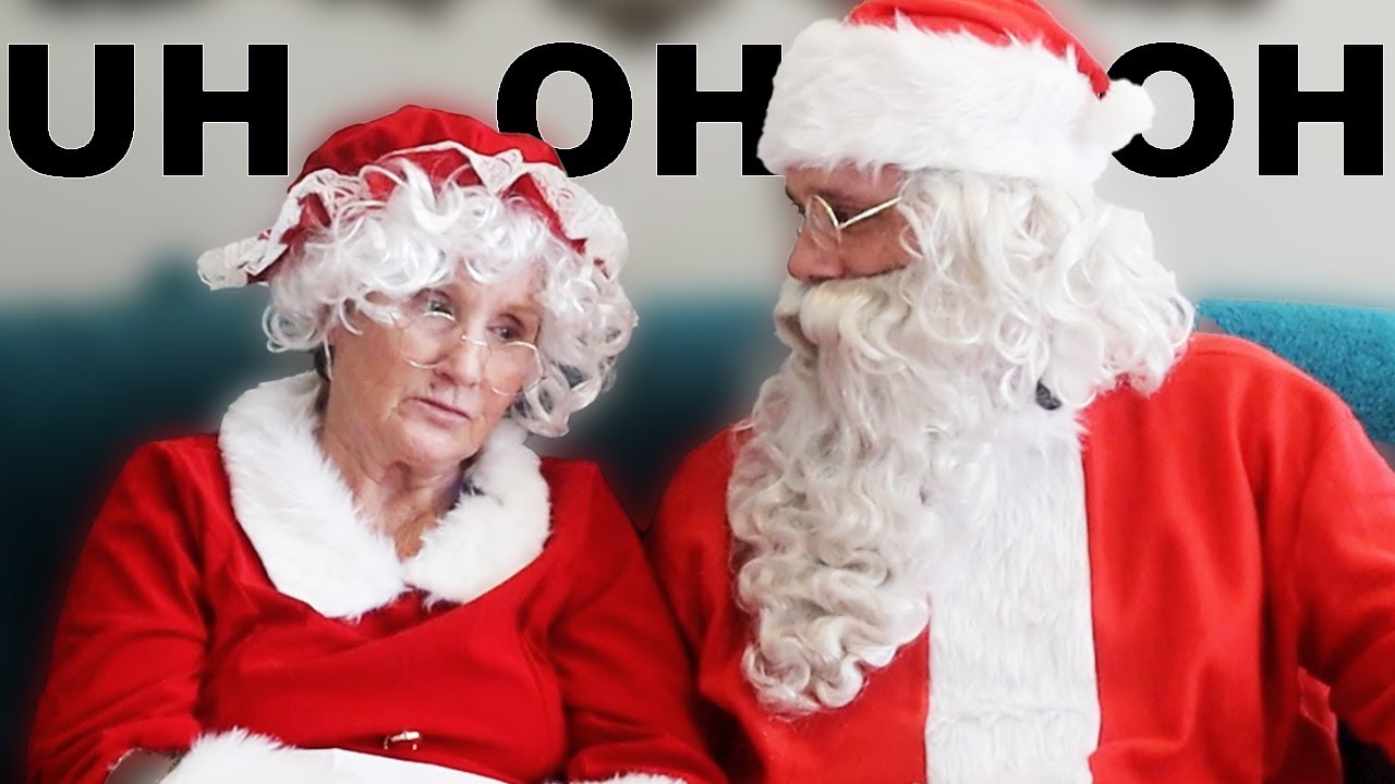 Santa Claus SNAPS - YouTube