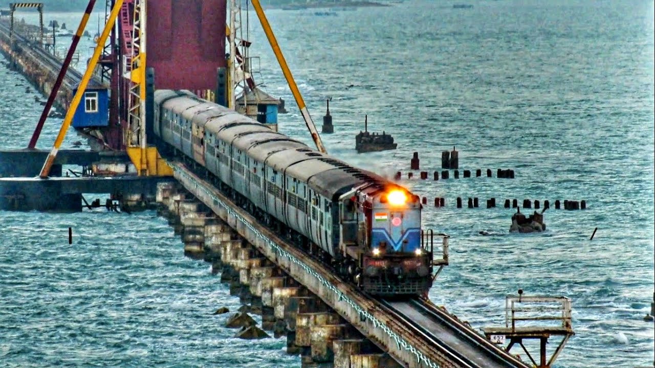SHRADDHA SETHU EXPRESS | PAMBAN CROSSING | INDIAN RAILWAYS - YouTube