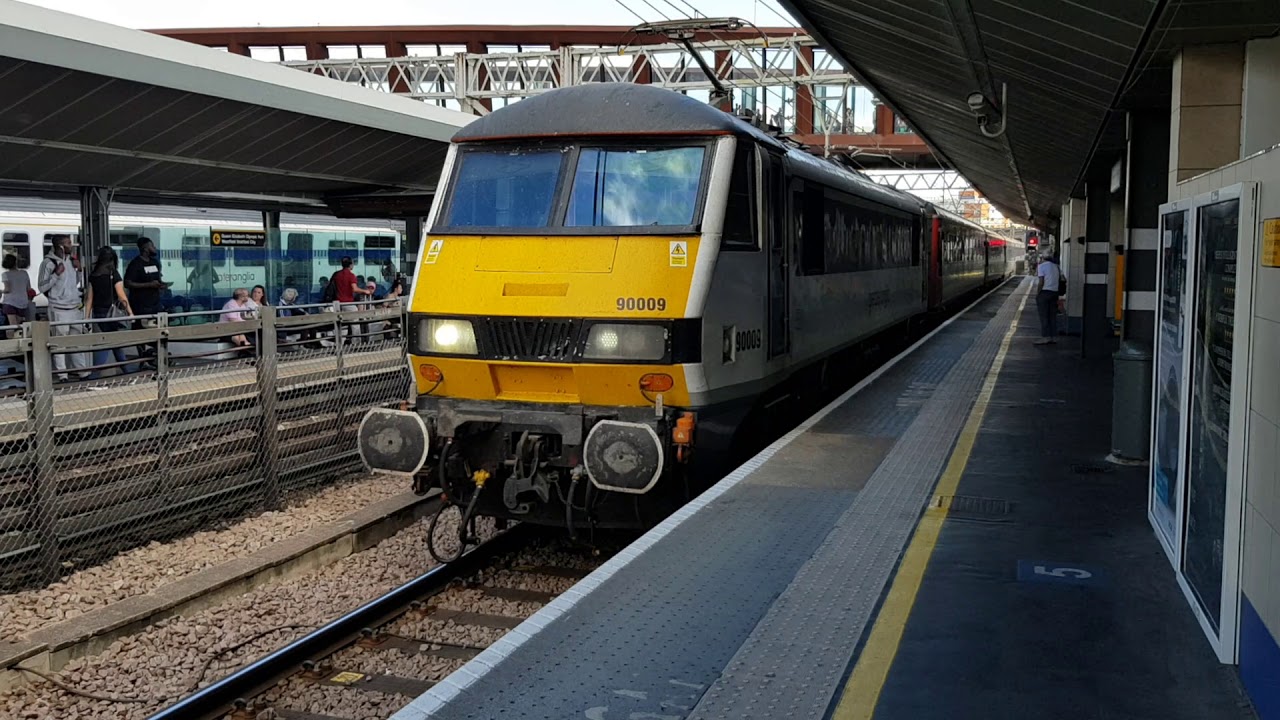 Class 90 no. 90009 Passing Stratford Station on 28/07/18 - YouTube