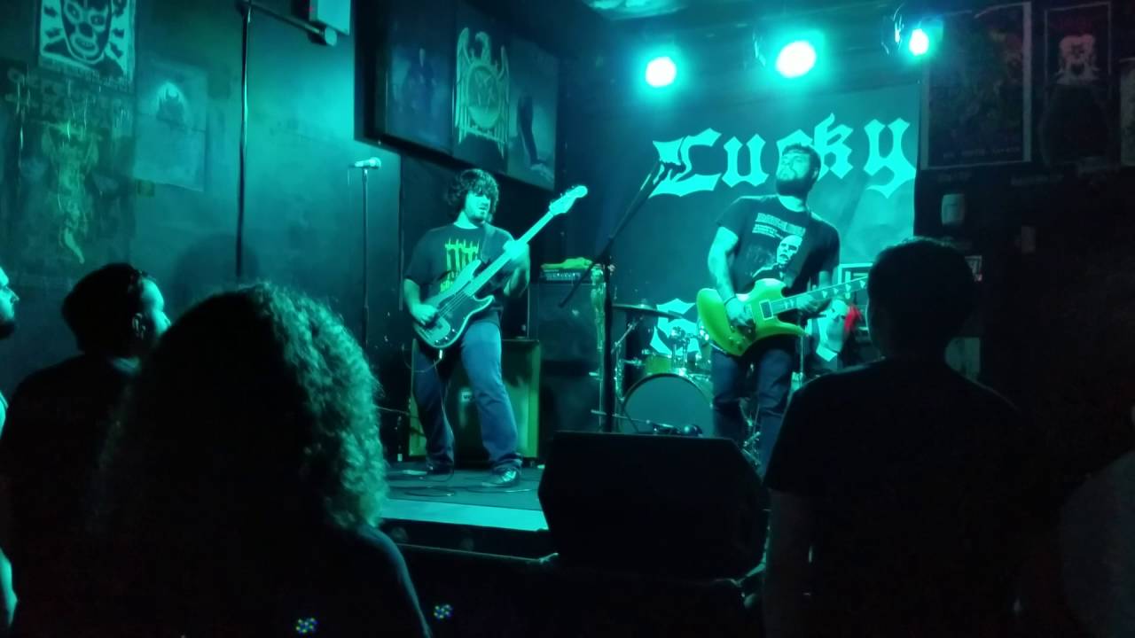 Death Metal Pope - Young Graves Live @ Lucky 13, 7/16/16 - YouTube