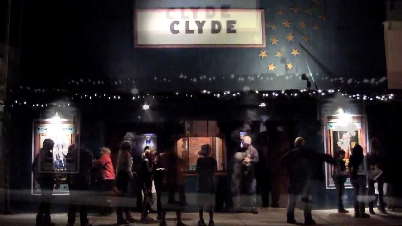 Old School Movie Projection Booth 101 - YouTube