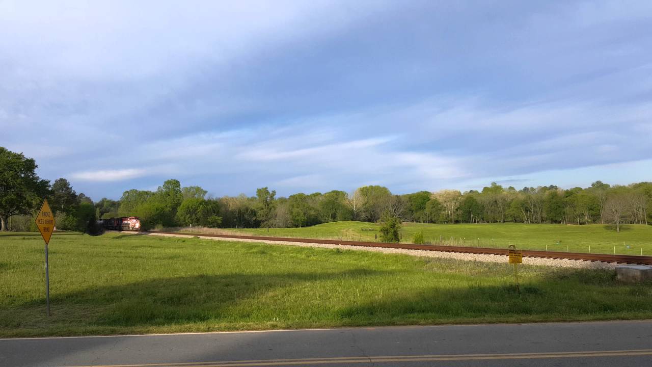 BCOL 4643 leads CSXT K661-11 Chester, SC - YouTube