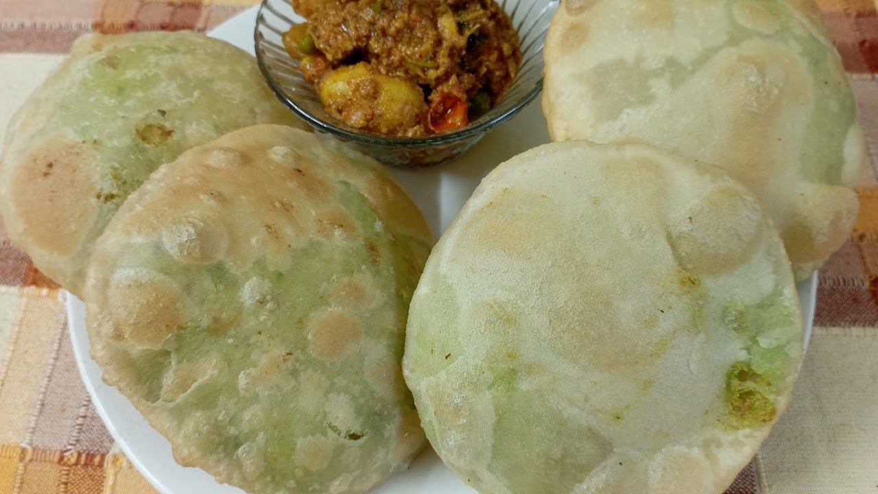 Koraishutir Kochuri Recipe in Bengali - Motorshutir Kochuri - YouTube