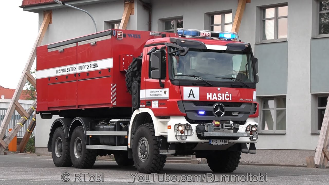 Hradec Kralove/ Czech Fire Dept. Mercedes Actros POD carrier - Exterior ...