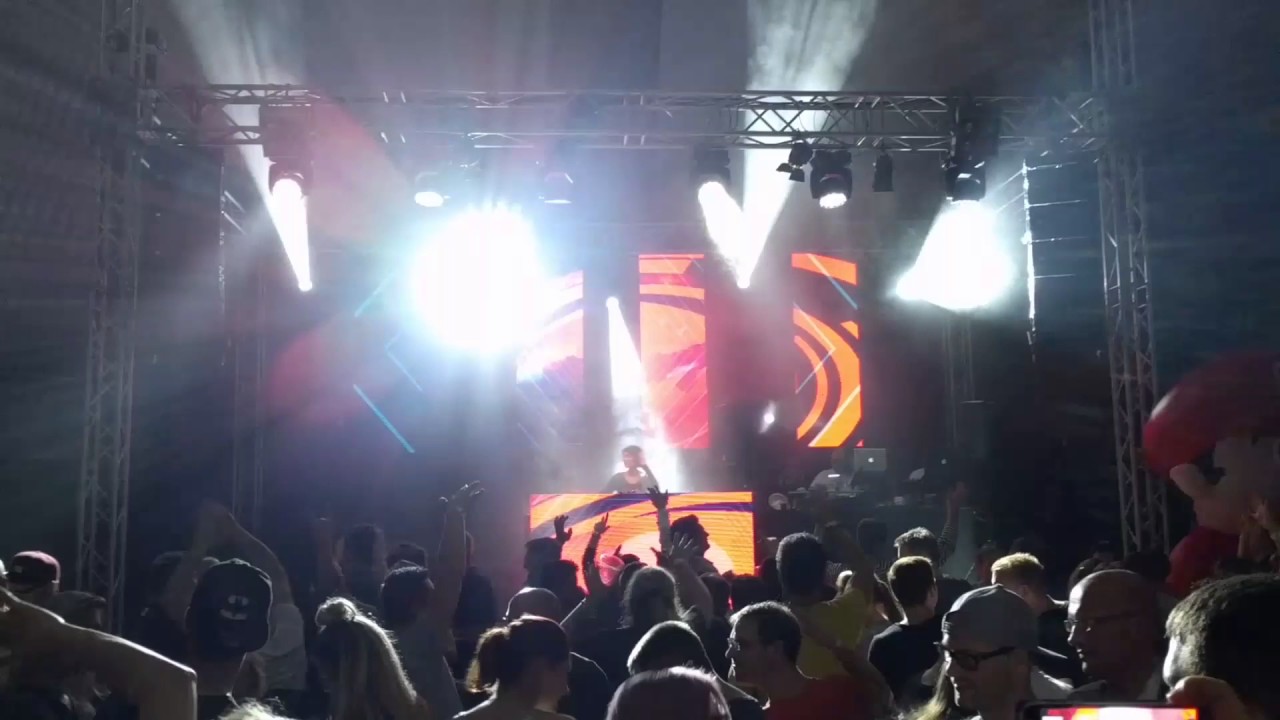 Marusha live@ 90er Rave 17.12.2016 Stadthalle Neubrandenburg - YouTube