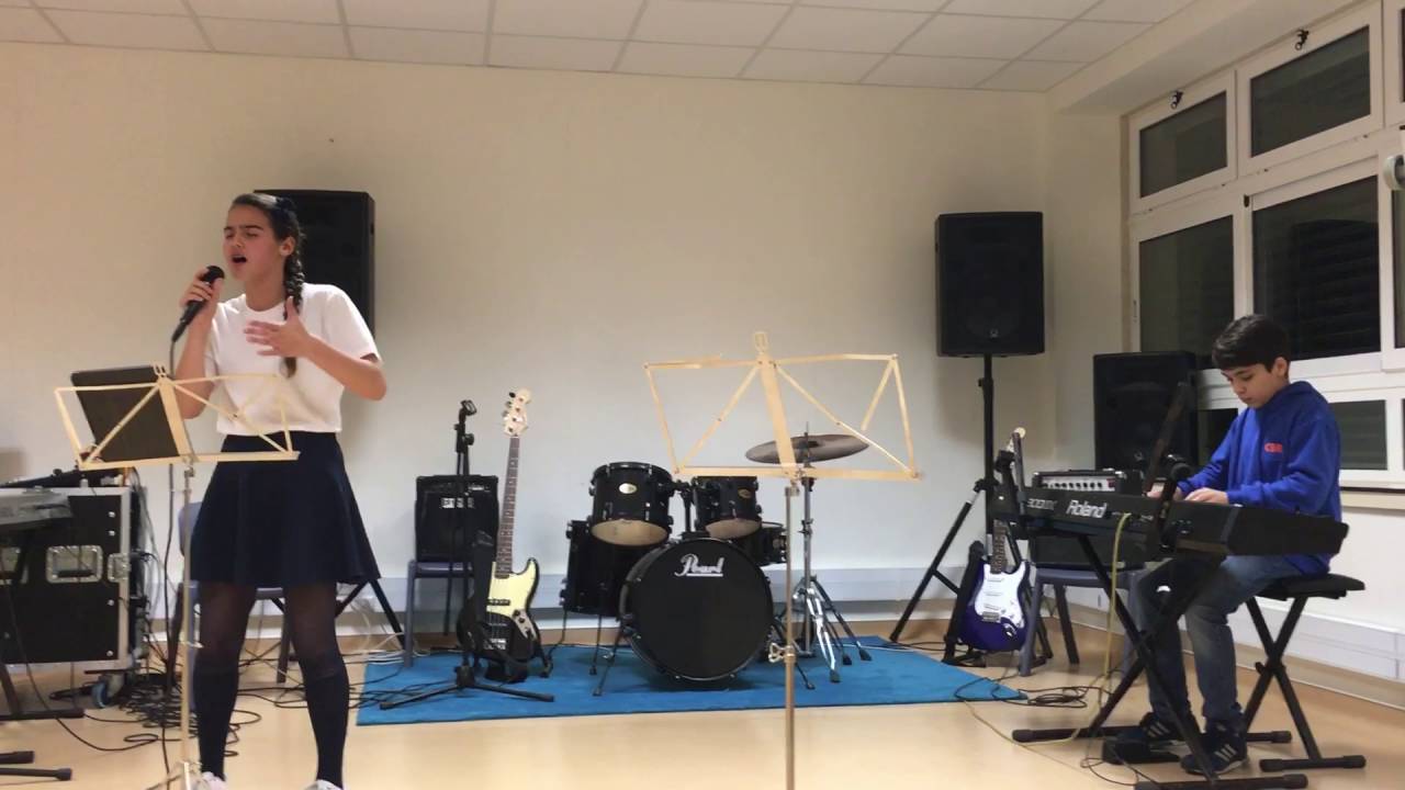 I have nothing Whitney Houston Cover by Natacha Fernandes - YouTube