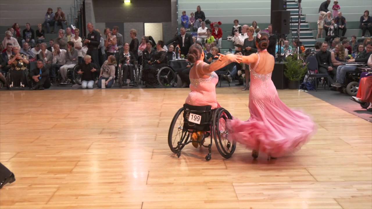 finale NK rolstoeldansen 2015 - YouTube