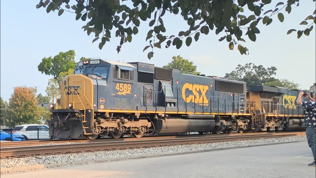 Northbound CSX autorack on track two - YouTube