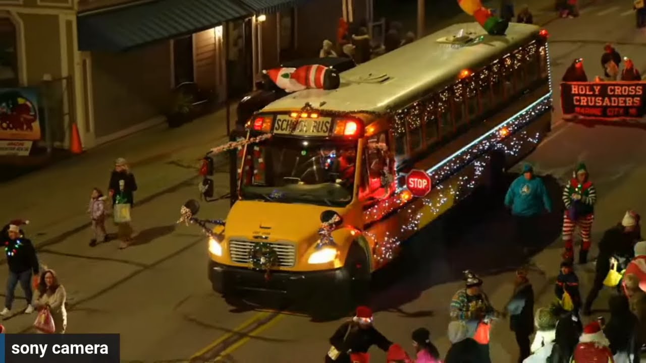 Pre-Parade Prep and Festive Fun at the Holly Jolly Christmas Parade – Marine City, MI 2024 - YouTube