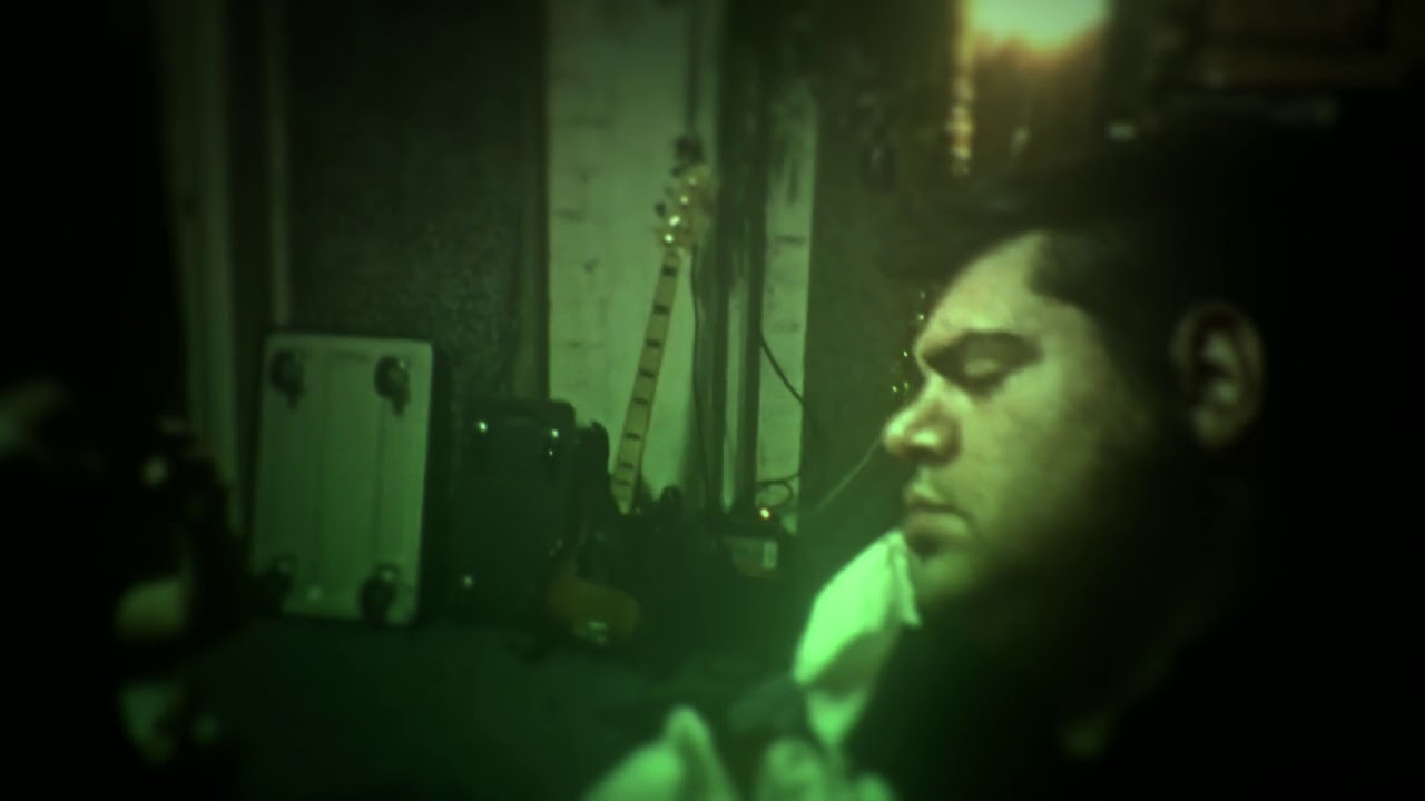 Missling - Creepshow [Performance Video] - YouTube