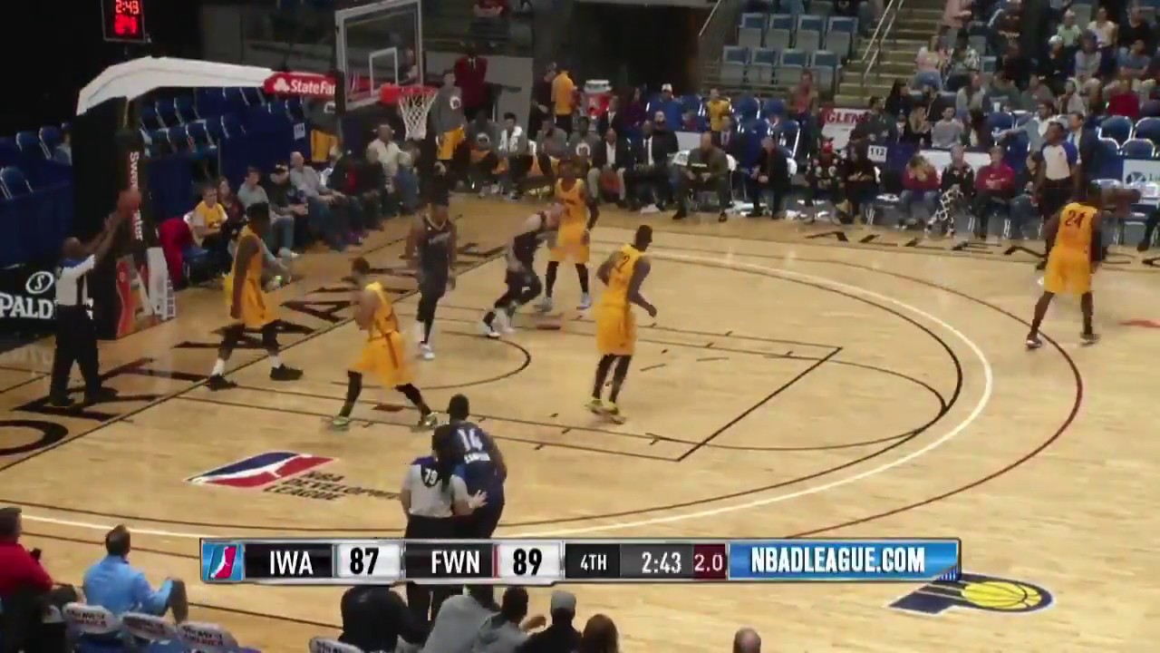Wayne Selden destroys Rakeem Christmas in D-League dunk of the year ...