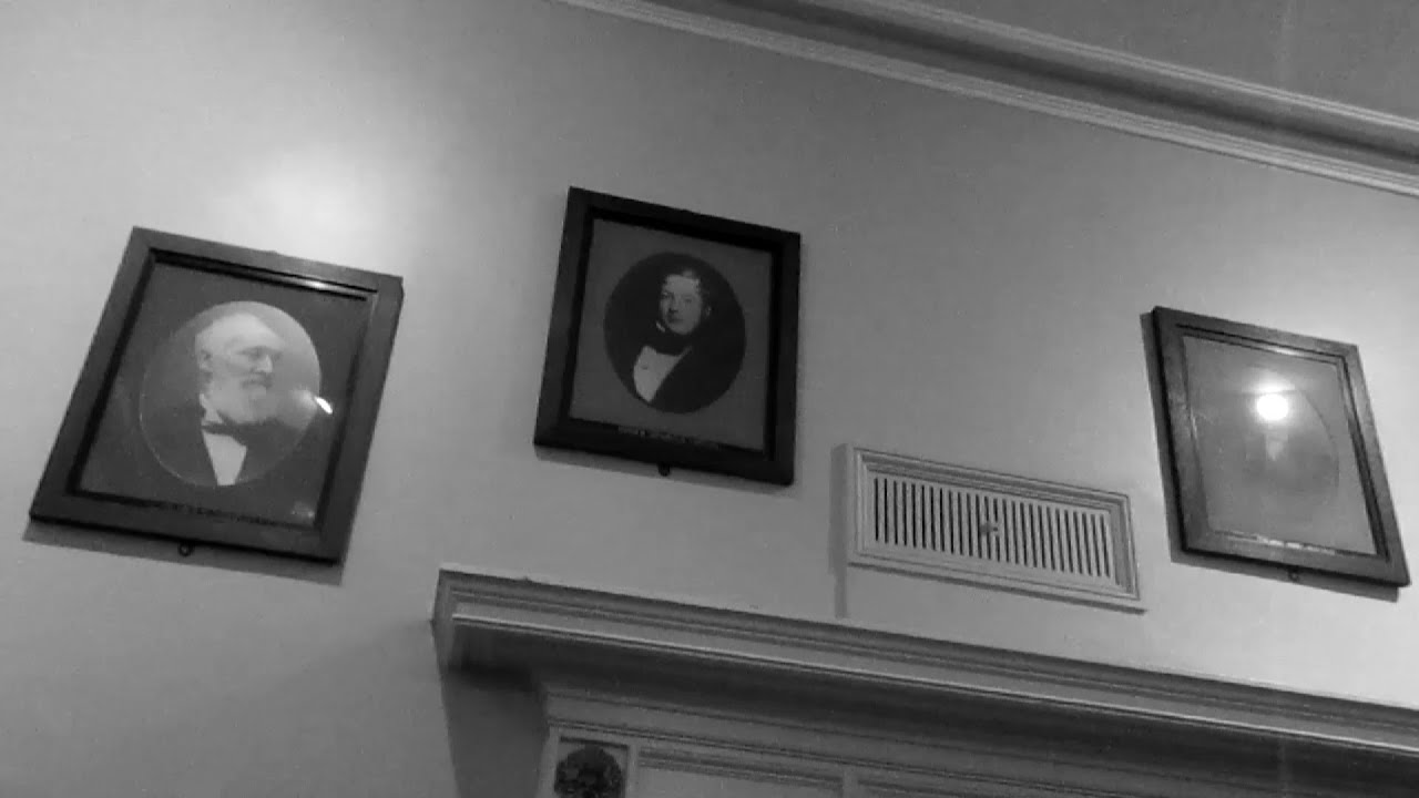 Portraits of The Mayors ~ Devizes Town Hall - YouTube