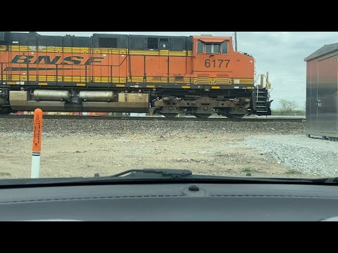 BNSF 6177 leads a Loaded Coal Train + Westbound TEXRail Train at Tower 60 - YouTube