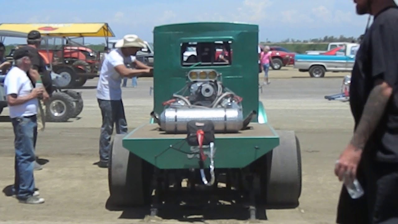 General Jerry Lee warming up at Eagle Field - YouTube