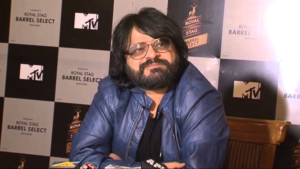 PRESS MEET WID PRITAM DA AND PERFORMER FOR ROYAL STAG - YouTube