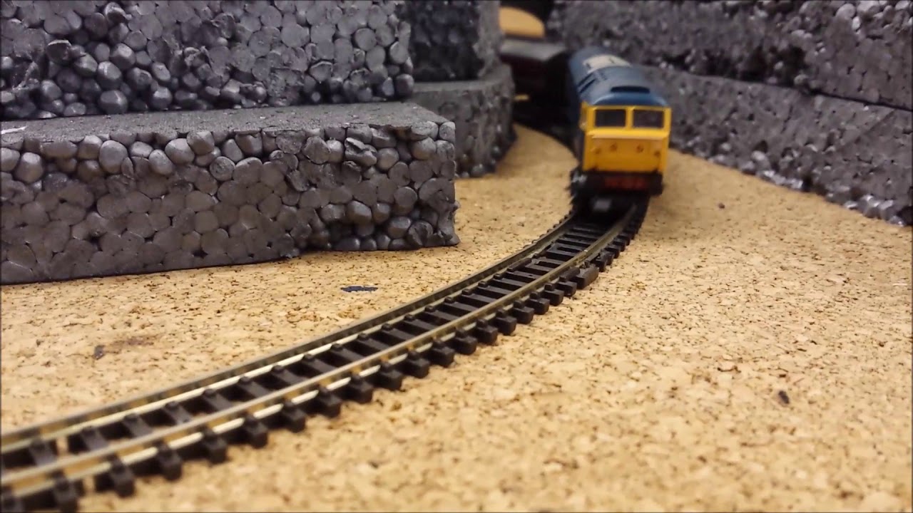 Graham Farish 371 828 DCC Fitted BR Class 47 Loco 'Hadrian' No 47404 BR ...