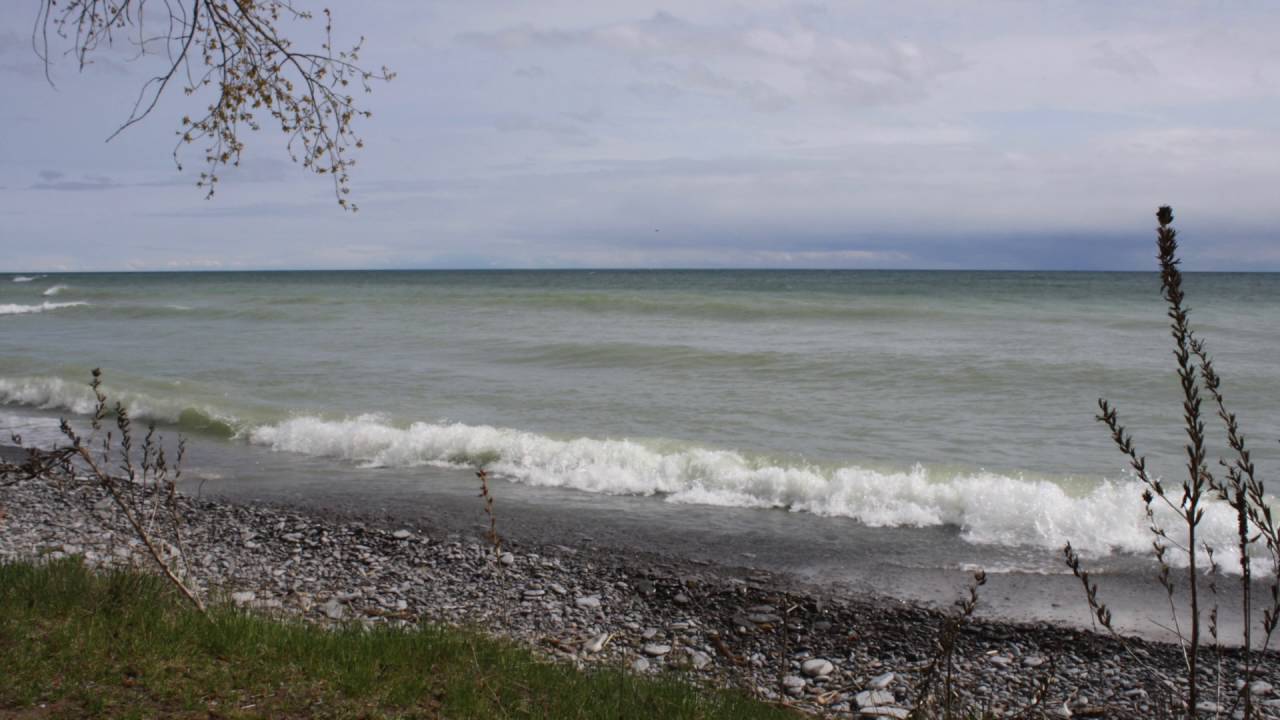 Lake Ontario Surf Slideshow - YouTube