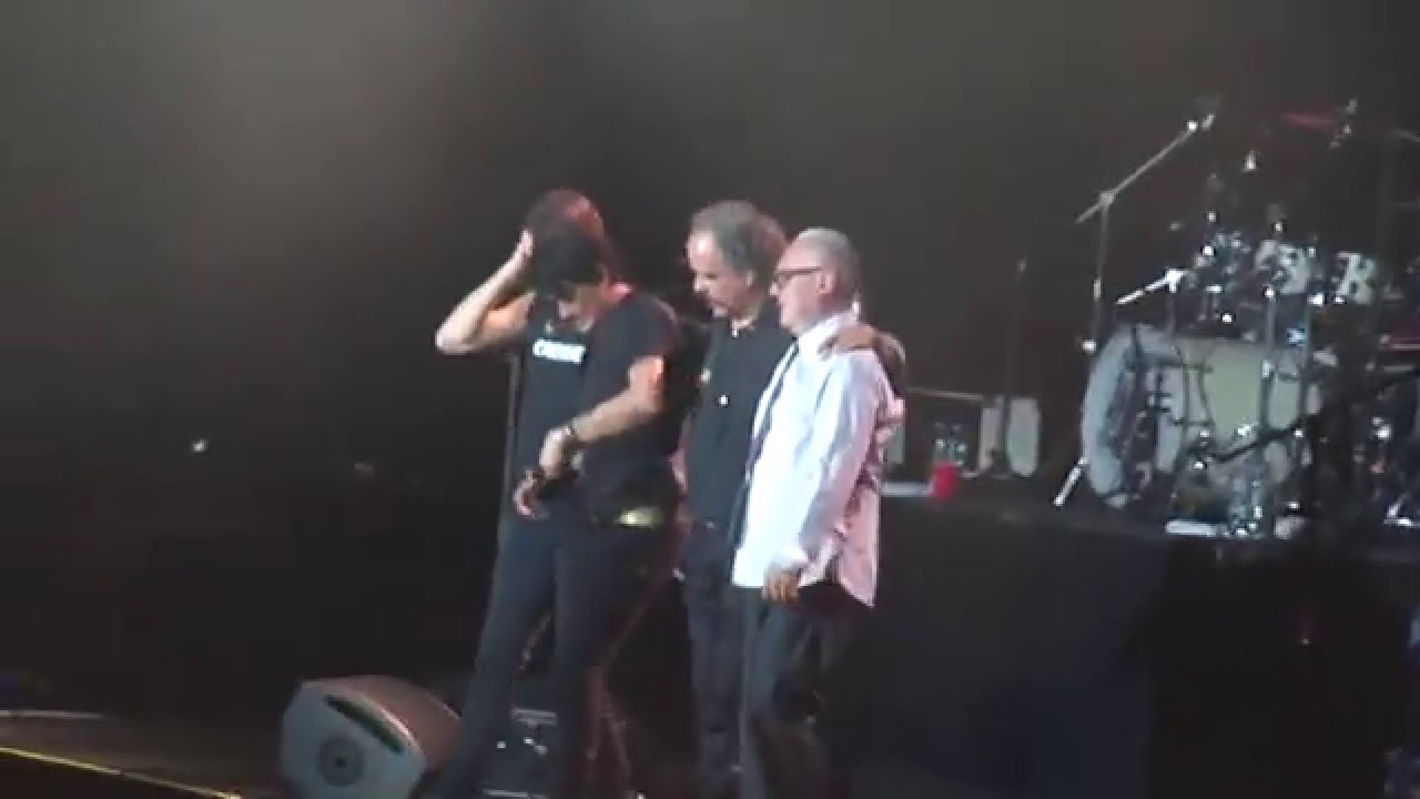Caifanes Bilongo (negra tomasa) palacio de los deportes 2015 - YouTube
