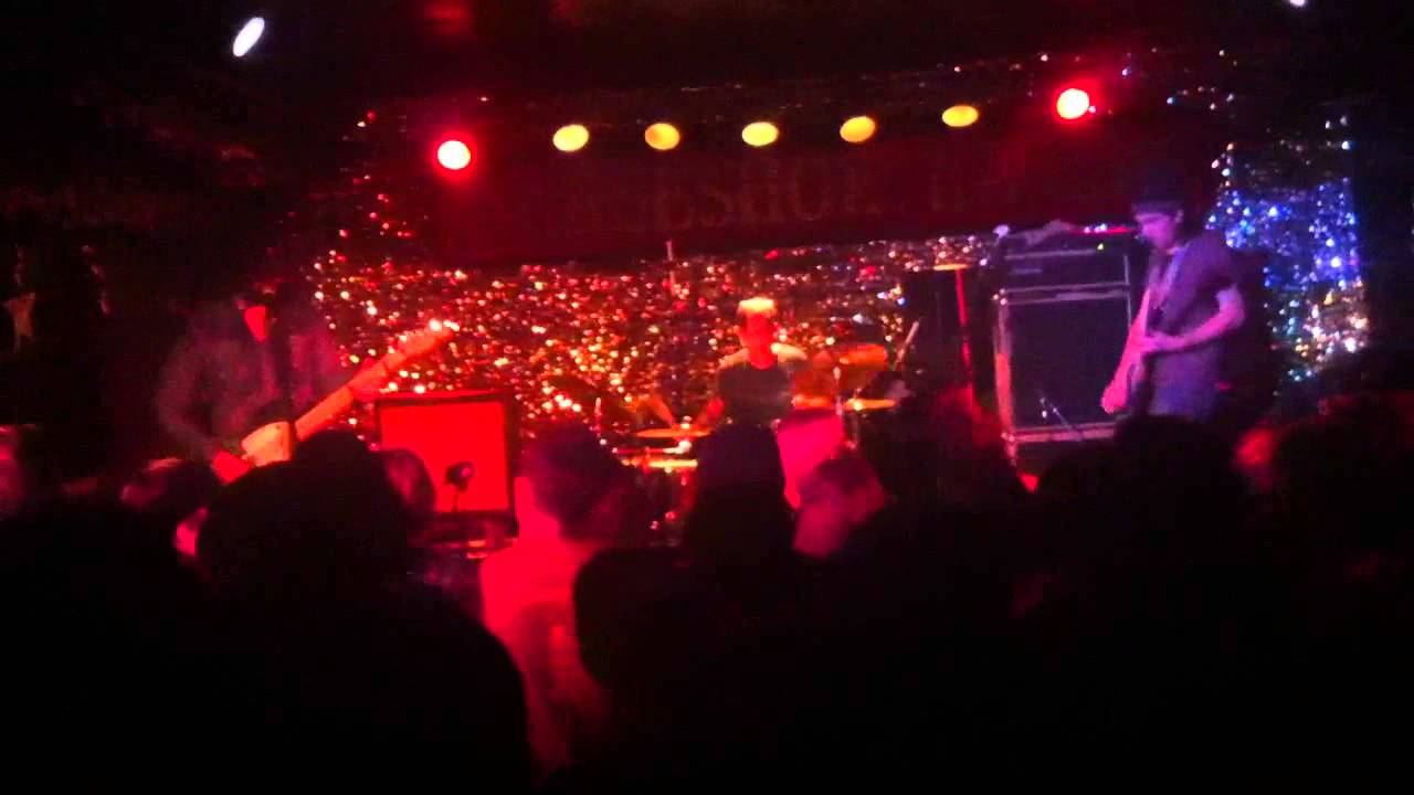 Sebadoh - Skull - Live - YouTube