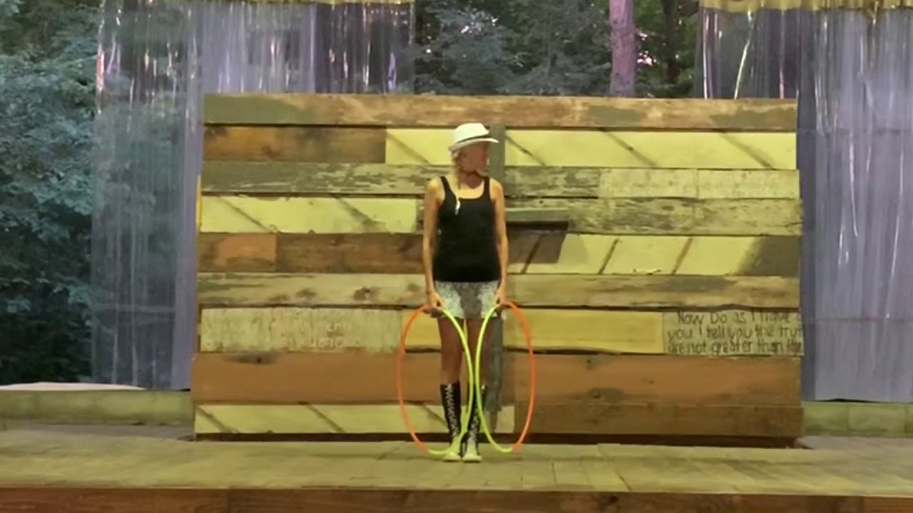 Twin hoop performance at Full Circle Hoop Camp 2019 - YouTube