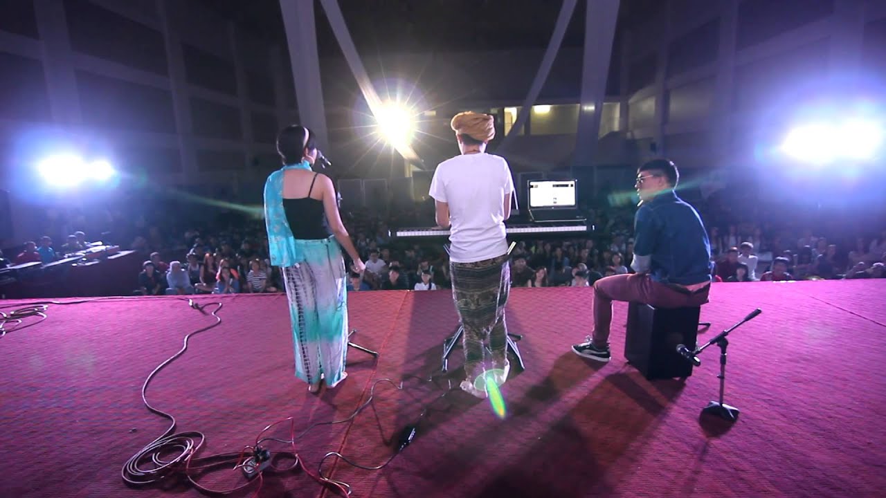 Taylor's University Orientation Party April 2014 - Bohemian Night - YouTube