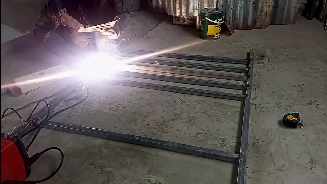 PAANO GUMAWA NG GRILLS/GABAY SA HAGDAN.. SMAW NC 2.. MISTER CORBI ...