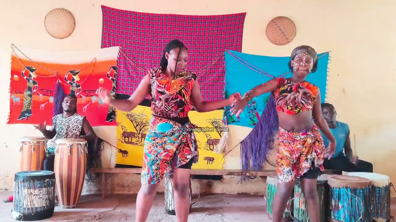 Traditional Dance to The world. - YouTube