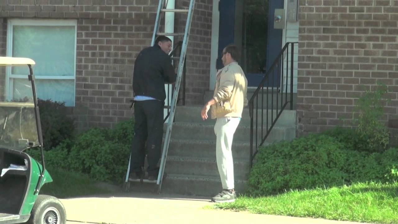 Blue Tooth Man - YouTube