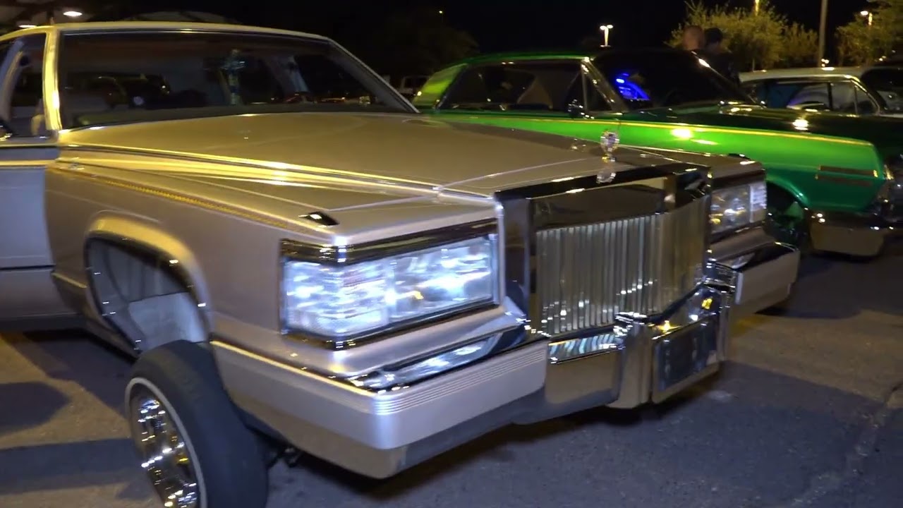 LOWRIDERS IN THE PARK SUNDAY NIGHT - YouTube