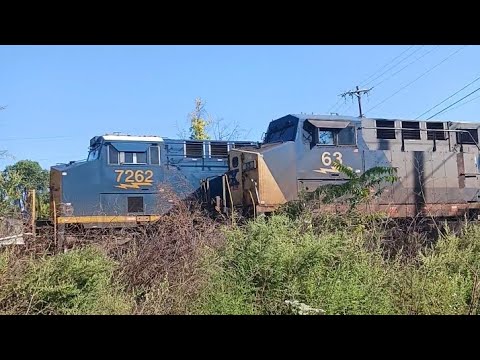 Two CSX Trains Meet In West Aikin Maryland - YouTube