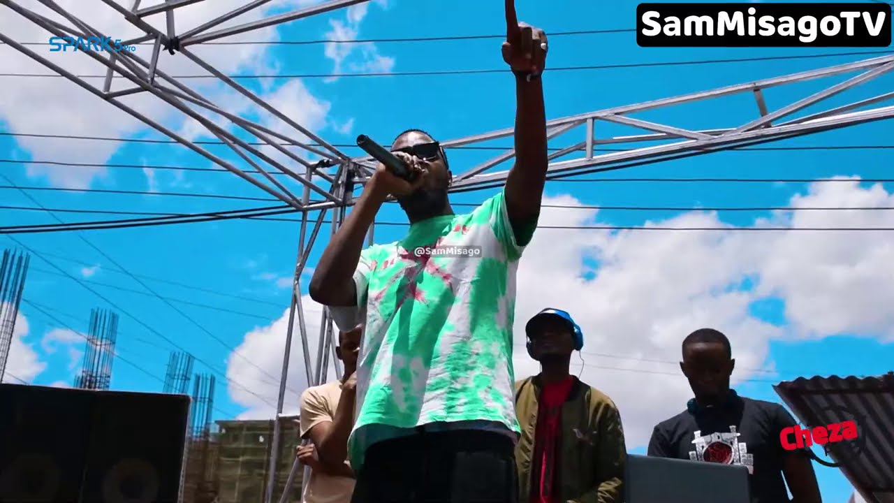 Utapenda ADAM MCHOVU Alivyofanya Freestyle Mbele Ya Duka La VUNJA BEI ...