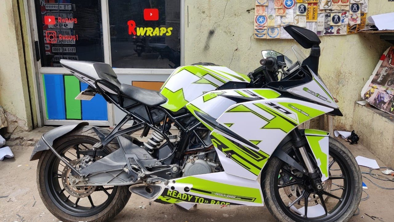 KTM RC 390 Graphics Installation | Rc 390 modification | Rwraps - YouTube